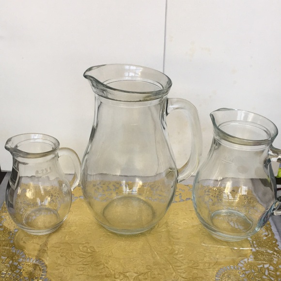 Circleware | Dining | Nwt Circleware Set Of Three Serving Pitchers ...